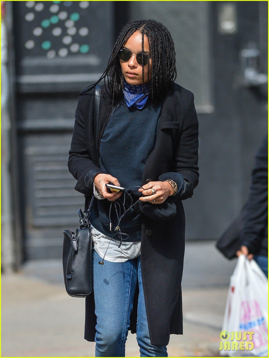 Zoe Kravitz Goes Sheer While Solange Knowles Wears Yellow Fur at ...