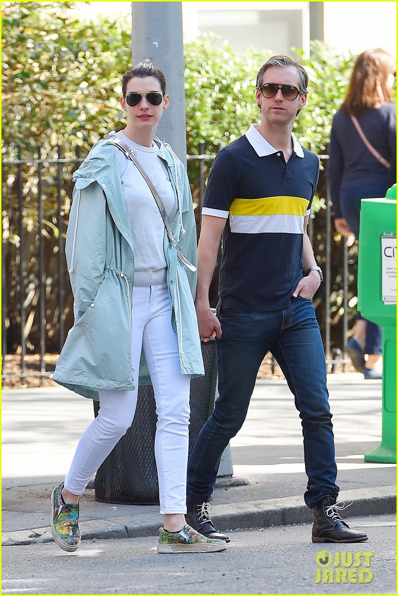 Anne Hathaway Keeps Busy With 'Grounded,' While Hubby Adam Shulman ...