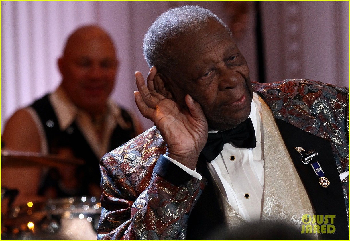 Blues Legend B.B. King Dies at 89 at His Home in Las Vegas: Photo ...