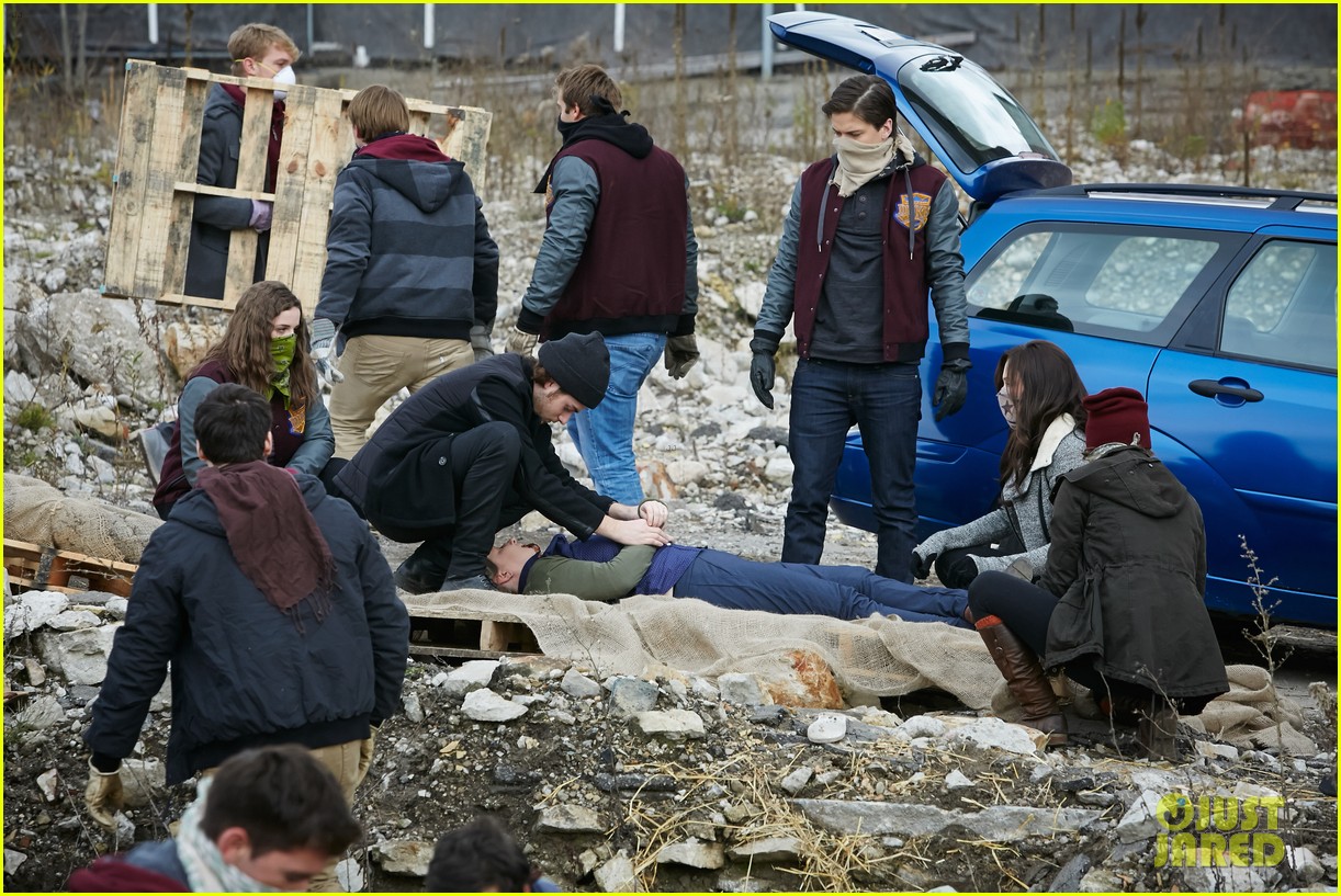 Jennette McCurdy Fights to Survive in First Trailer for Netflix ...