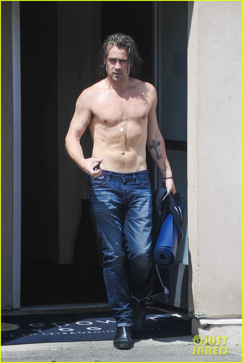 Colin Farrell Strips Off His Sweaty Shirt After Hot Yoga Class: Photo ...