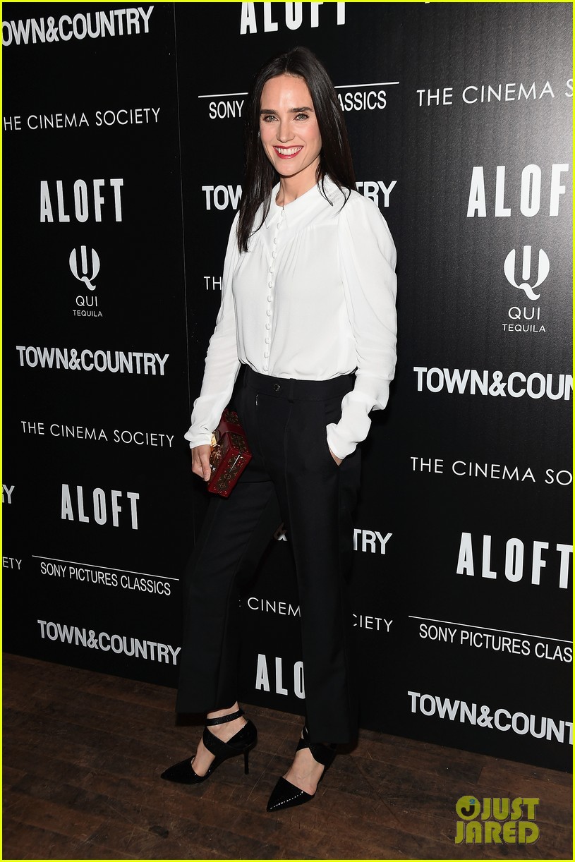 Jennifer Connelly Just Bought Her First Computer Ever: Photo 3372953 ...