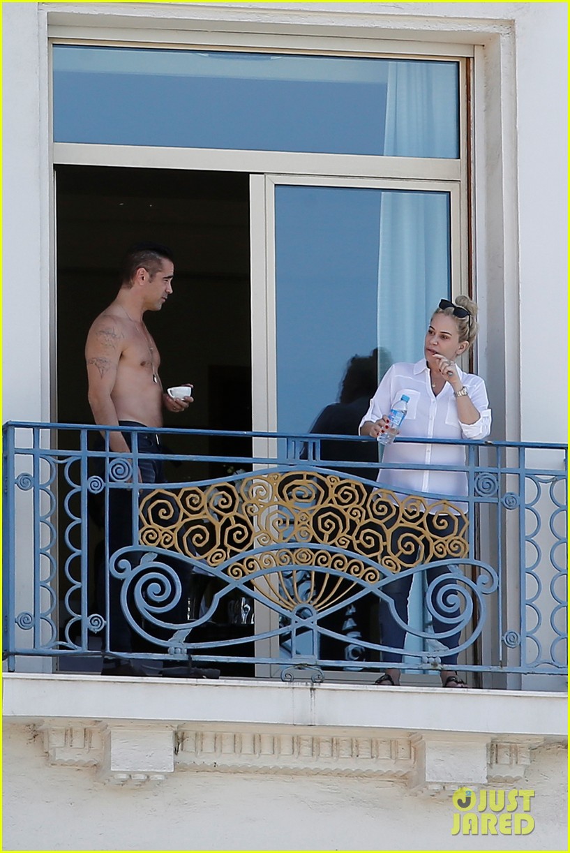 Colin Farrell Gets Shirtless to Drink His Morning Coffee: Photo 3371303 ...