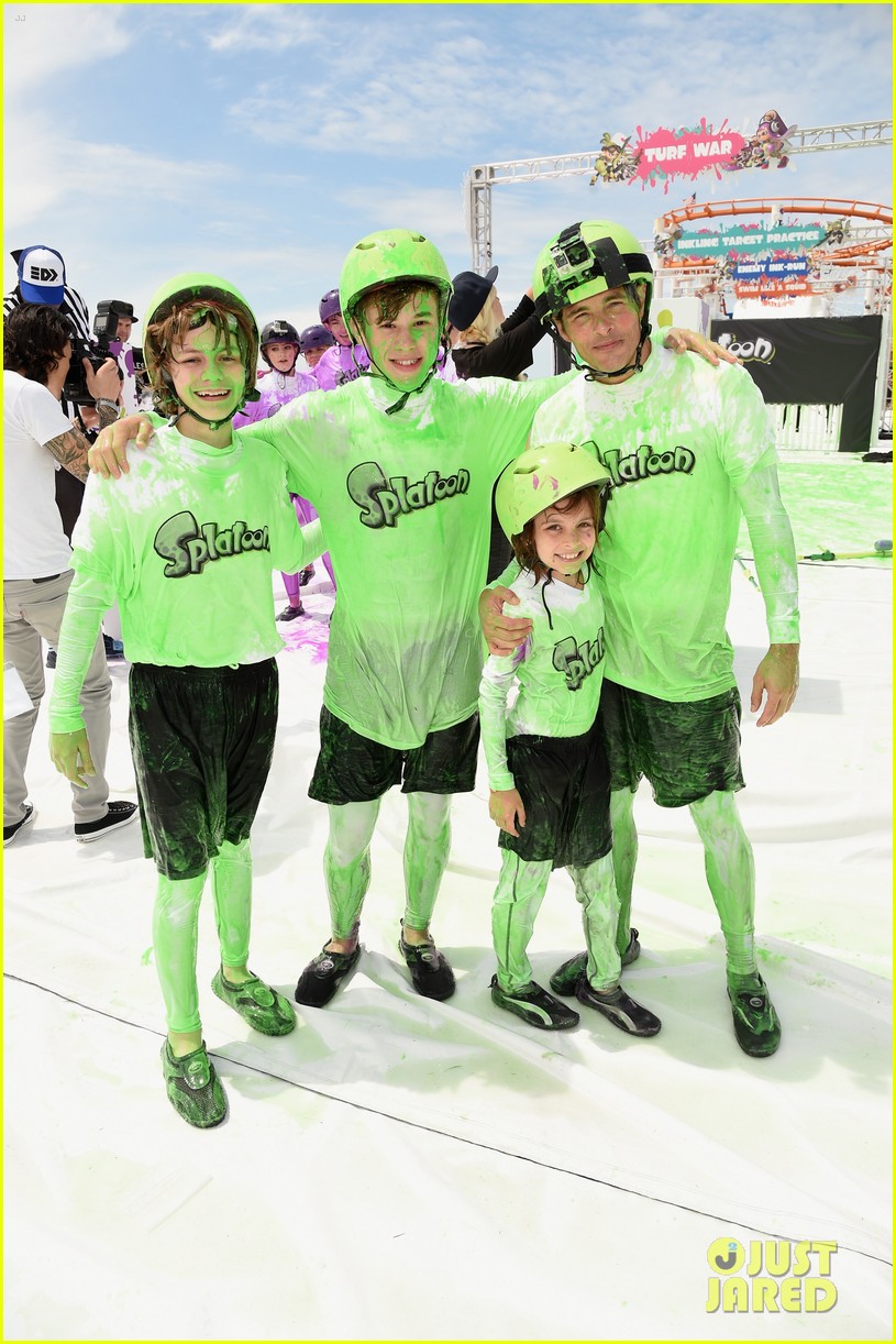 James Marsden Leads Team Green To Victory At Nintendo's Splatoon Mess ...