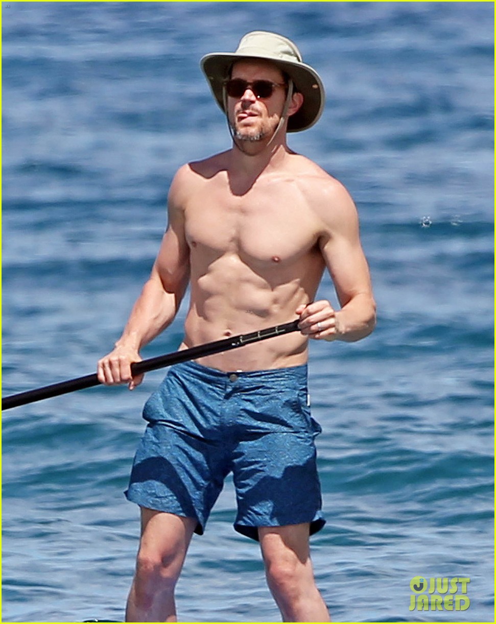Matt Bomer Shows Off Shirtless Body While Paddleboarding With Husband Simon Halls: Photo 3374669 ...