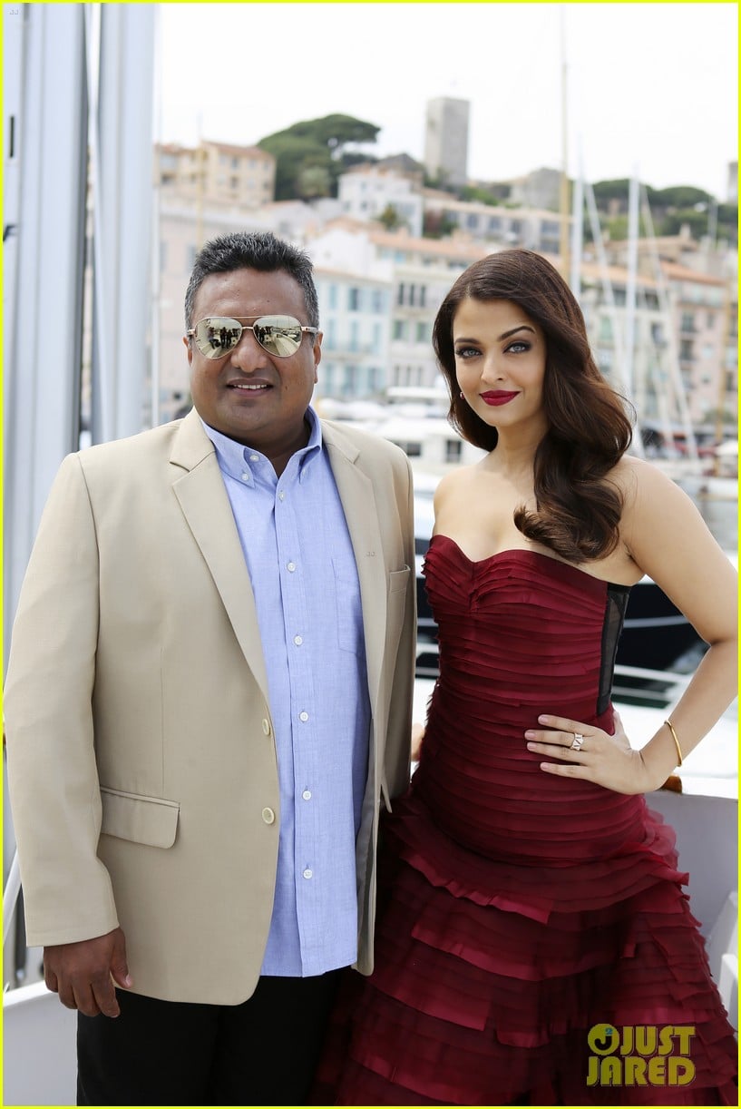 Aishwarya Rai Promotes 'Jazbaa' - Her First Movie Since 2010!: Photo ...