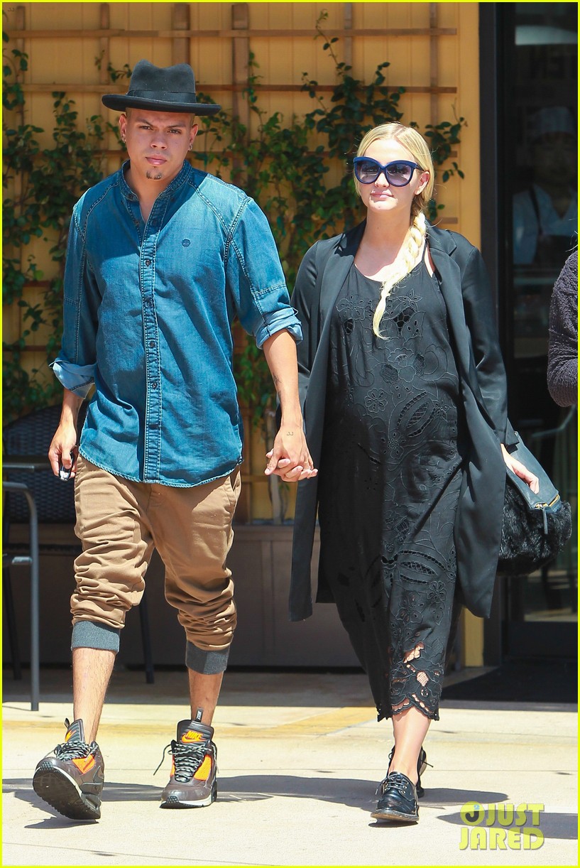 Ashlee Simpson's Husband Drops New Song 'How to Live Alone' - Listen ...