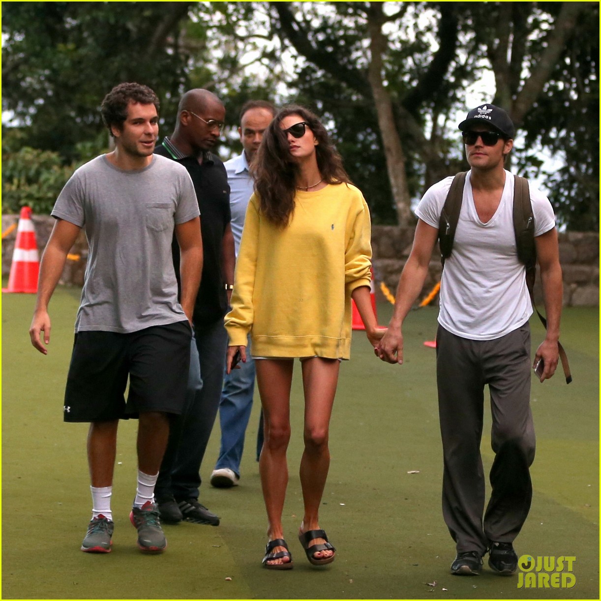 Paul Wesley & Phoebe Tonkin Look So Cute Together in Rio!: Photo ...
