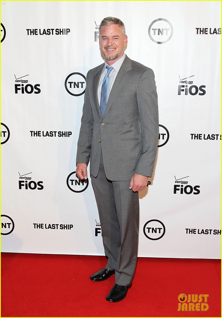 Eric Dane Accepts Navy Medals Earned By His Late Father: Photo 3393358 ...