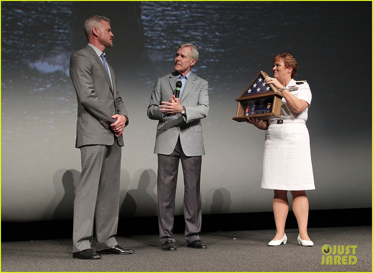 Eric Dane Accepts Navy Medals Earned By His Late Father: Photo 3393371 ...
