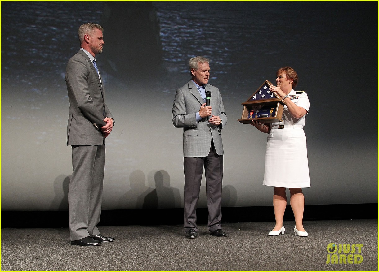 Eric Dane Accepts Navy Medals Earned By His Late Father: Photo 3393373 ...