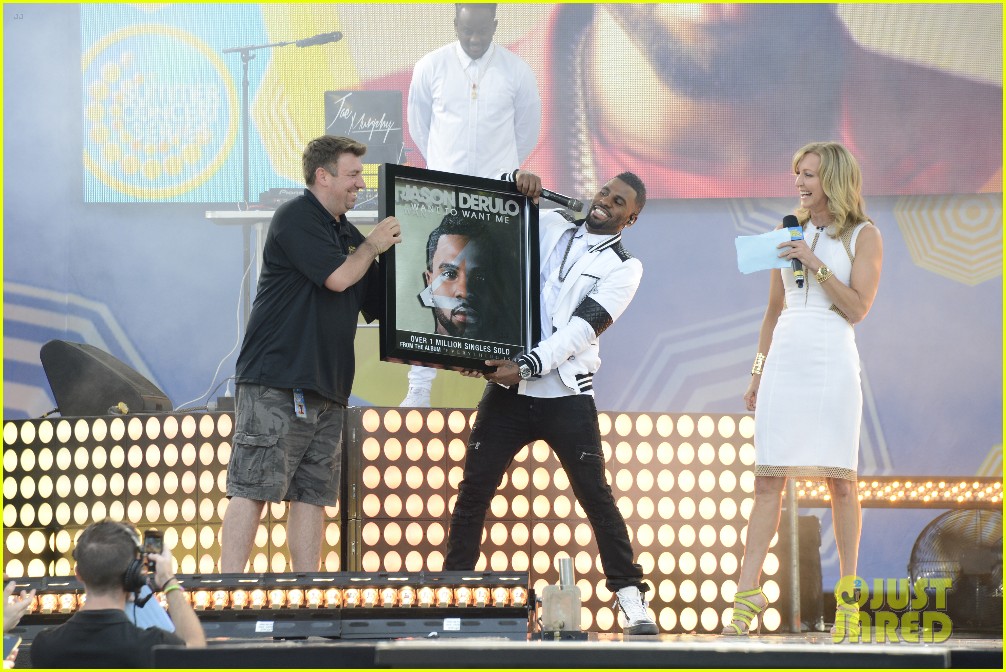 Jason Derulo Gives Shout Out To Fans After 'GMA' Concert: Photo 3392894 ...