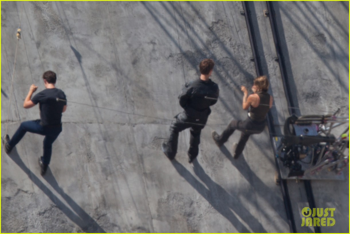 Photo: zoe kravitz maggie q head to film allegiant 27 | Photo 3399970 ...