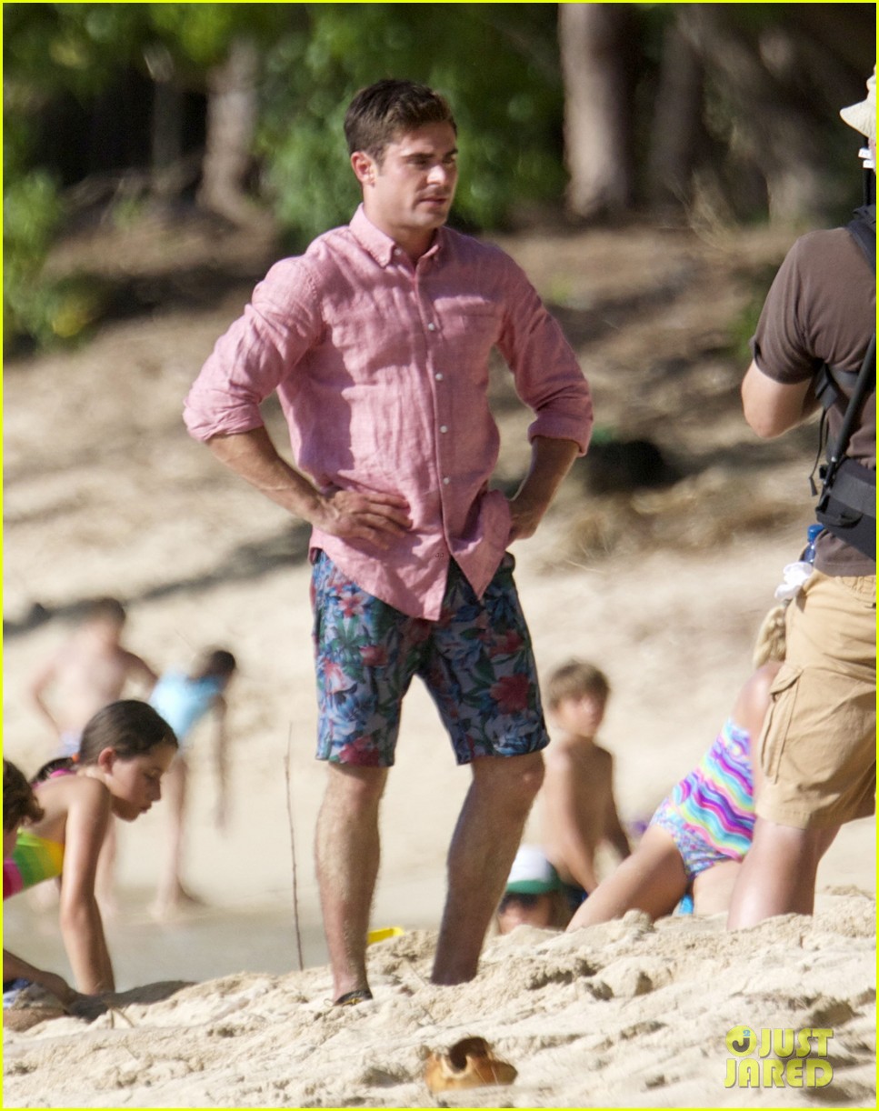 Zac Efron & Adam Devine Film Beach Argument in Hawaii: Photo 3393075 ...
