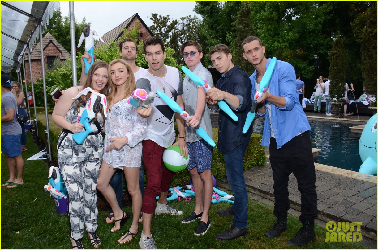 RECAP: Just Jared's Summer Bash Presented by SweeTARTS Chewy Sours ...