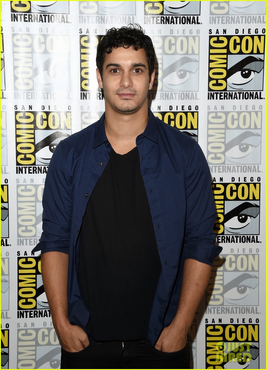 Katharine McPhee & Jake McDorman Rep CBS Shows at Comic-Con 2015 ...