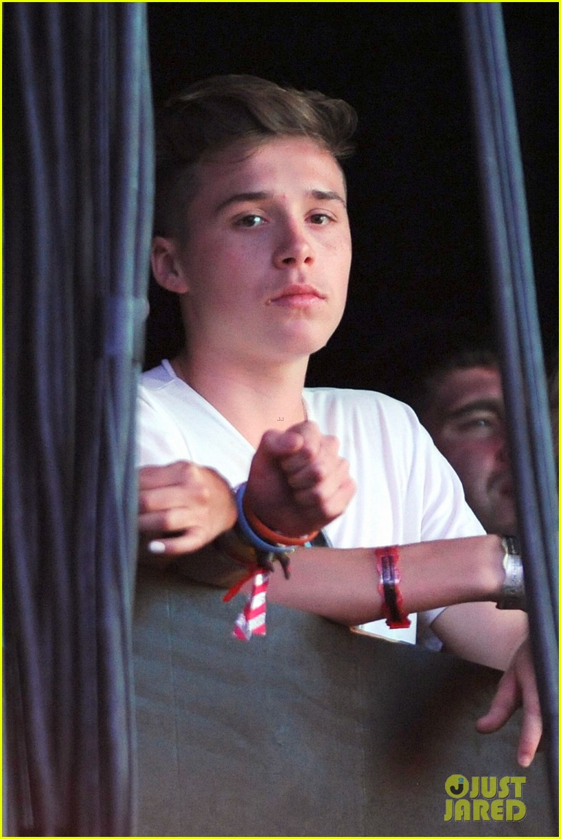 David & Victoria Beckham Celebrate 16-Year Anniversary: Photo 3408914 ...