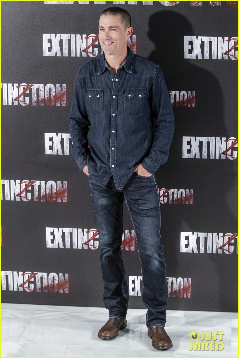 Matthew Fox Brings 'Extinction' To Madrid!: Photo 3426194 | Matthew Fox ...