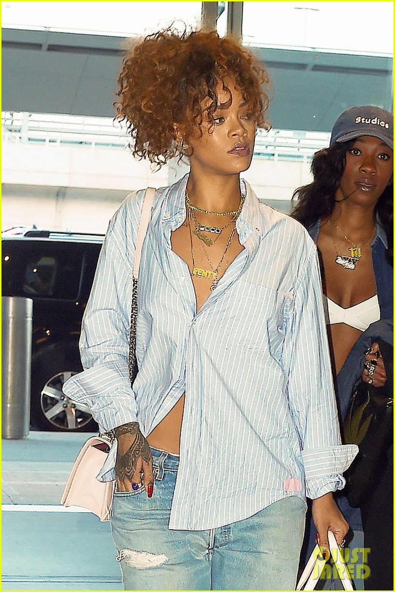 Rihanna Announces Her New Fragrance 'RiRi' - See the Ad!: Photo 3421406 ...