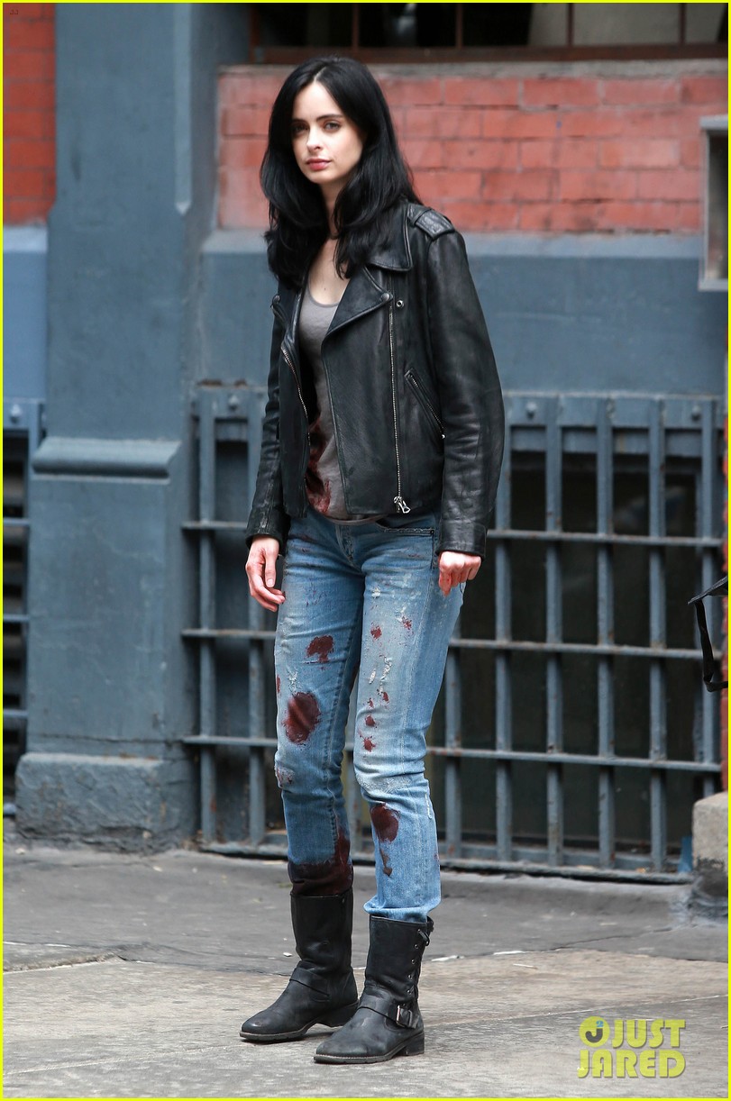 Krysten Ritter Gets Bloody for 'Jessica Jones' Filming in NYC: Photo 3411344 | Krysten Ritter ...