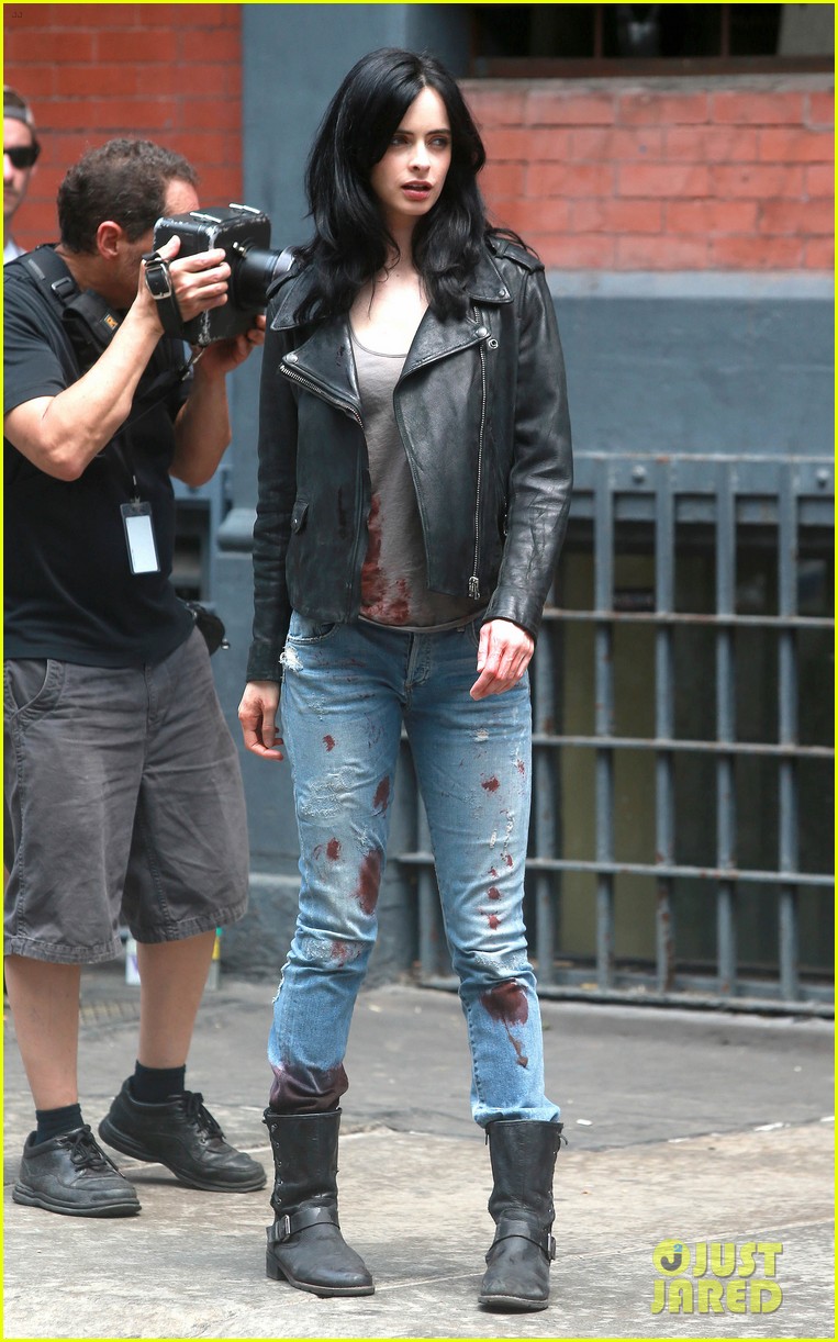 Krysten Ritter Gets Bloody for 'Jessica Jones' Filming in NYC: Photo 3411352 | Krysten Ritter ...