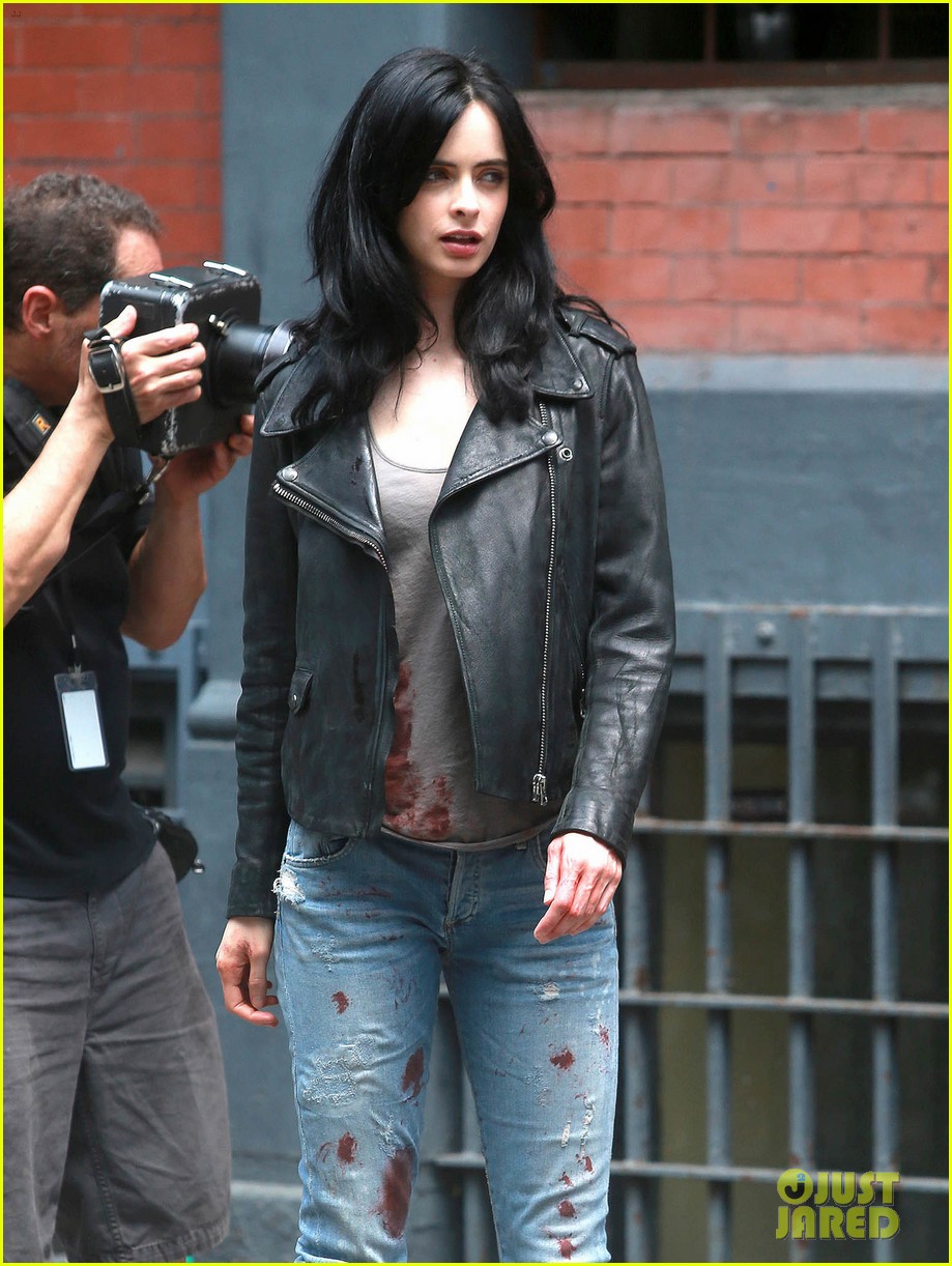 Krysten Ritter Gets Bloody for 'Jessica Jones' Filming in NYC: Photo 3411353 | Krysten Ritter ...