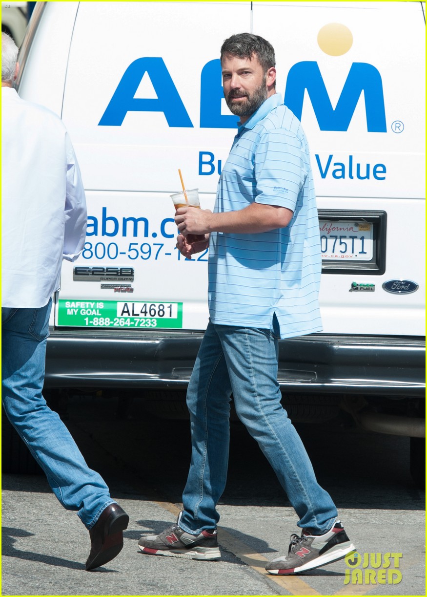 Ben Affleck Steps Out Sans Wedding Ring in Los Angeles: Photo 3446128 ...