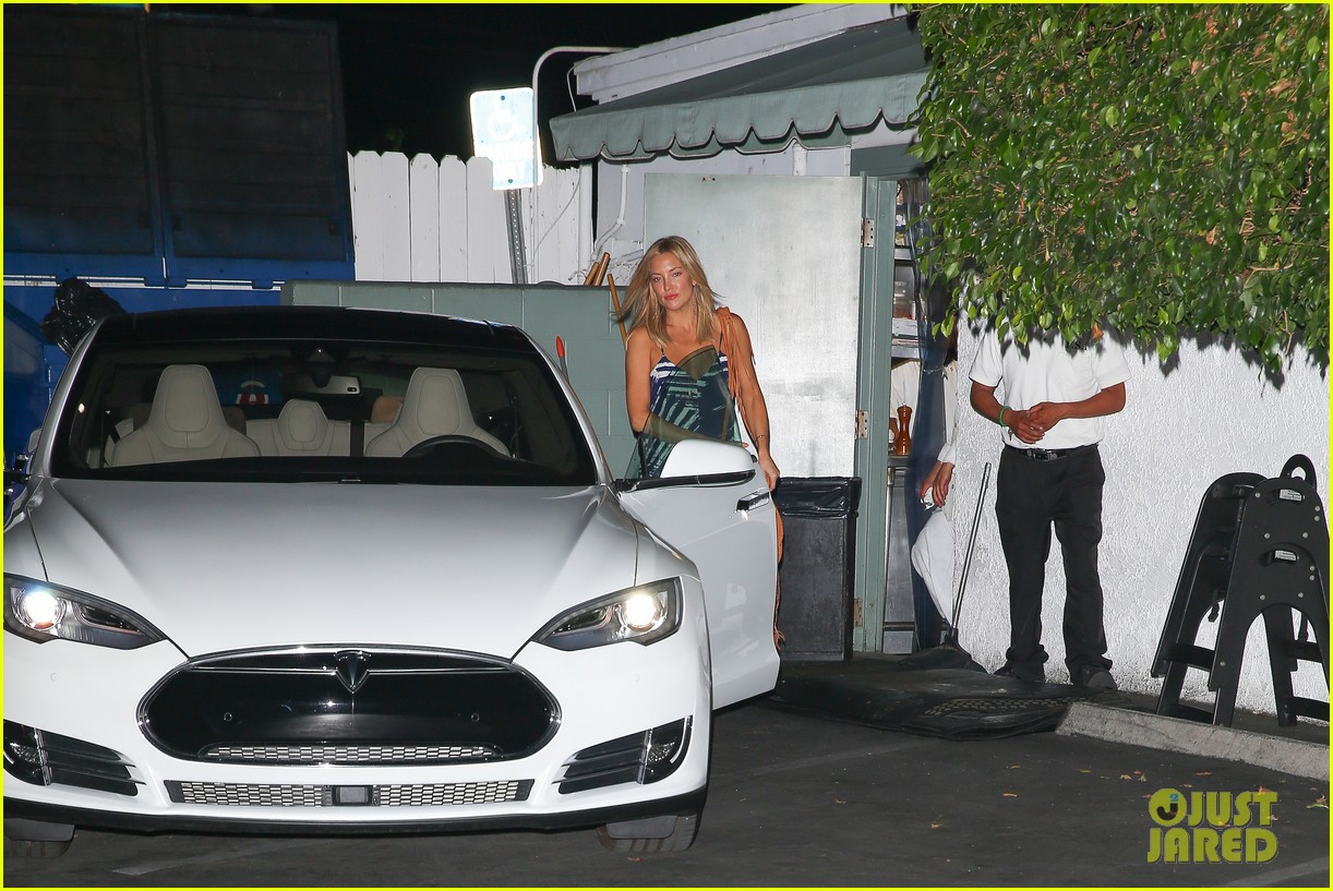 Kate Hudson 'Rocks The Kasbah' in New Trailer - Watch Now!: Photo ...