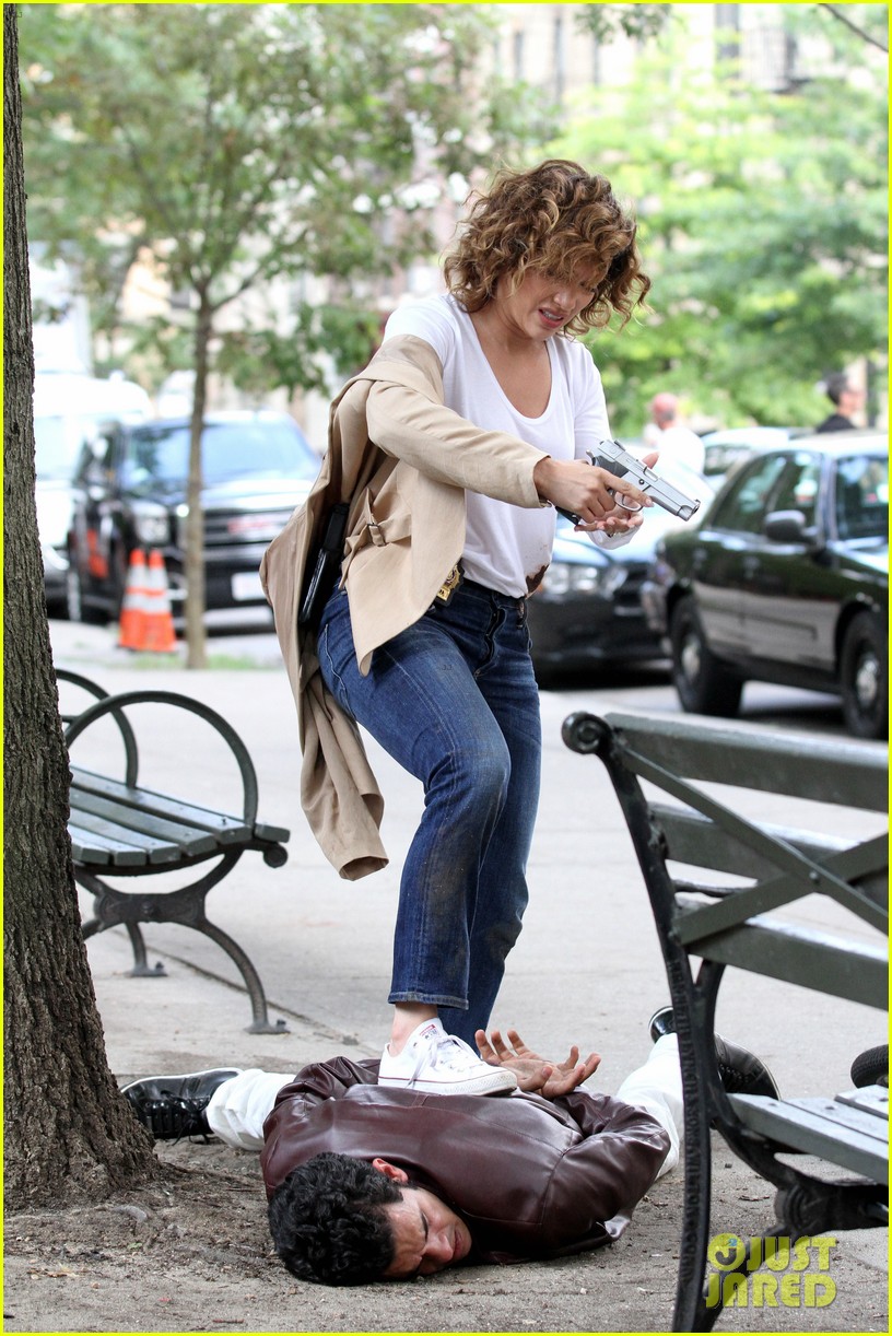 Jennifer Lopez Arrests Someone for 'Shades of Blue' Filming: Photo ...
