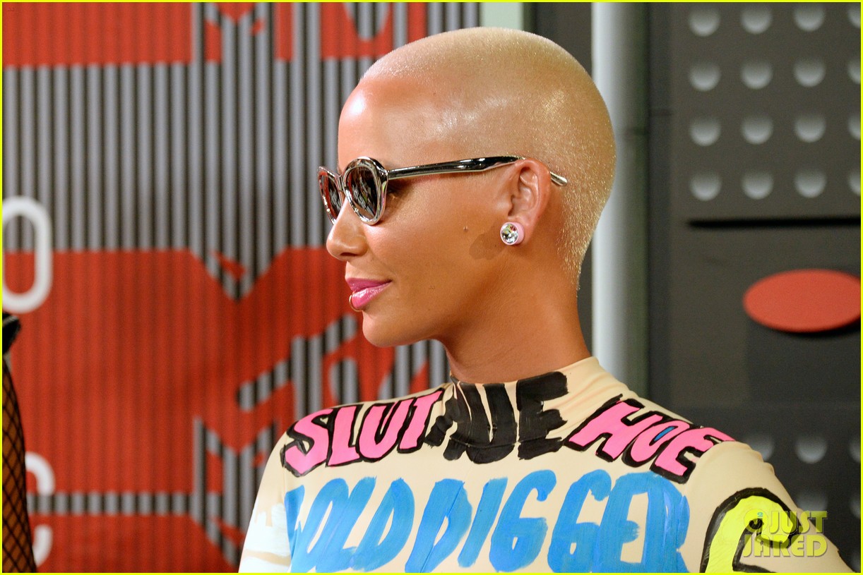 Amber Rose & Blac Chyna Make Bold Statements on the MTV VMAs 2015 Red ...