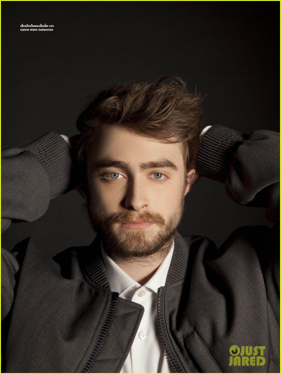 Daniel Radcliffe Looks More Handsome Than Ever in This New Mag Spread ...