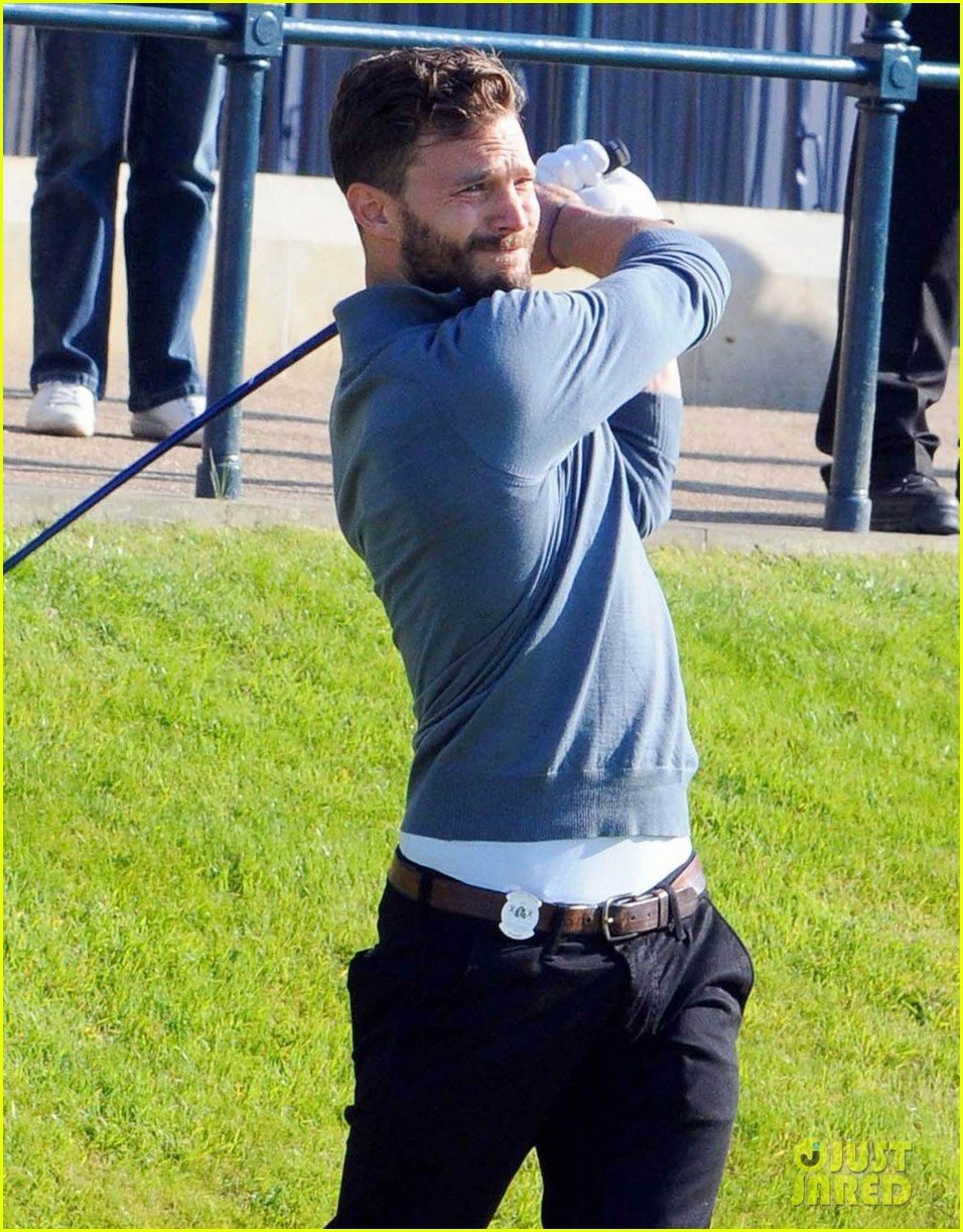 Jamie Dornan Practices for Golf Competition in Scotland: Photo 3474373 ...