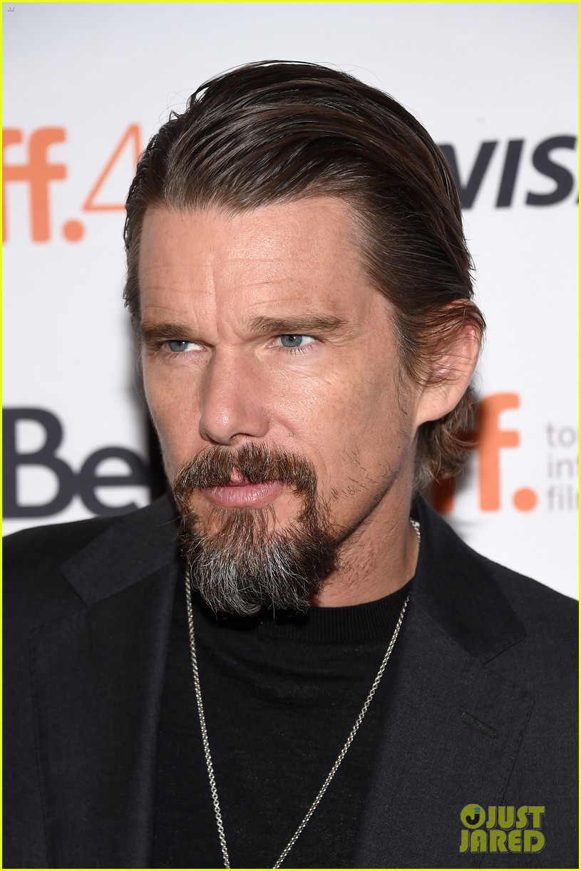 Idris Elba, Ethan Hawke & Ben Foster Hit TIFF For Their Premieres ...