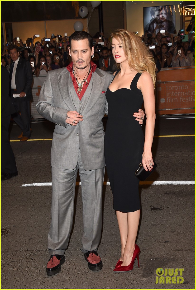 Johnny Depp & Amber Heard Pack on the PDA at 'Black Mass' Premiere ...