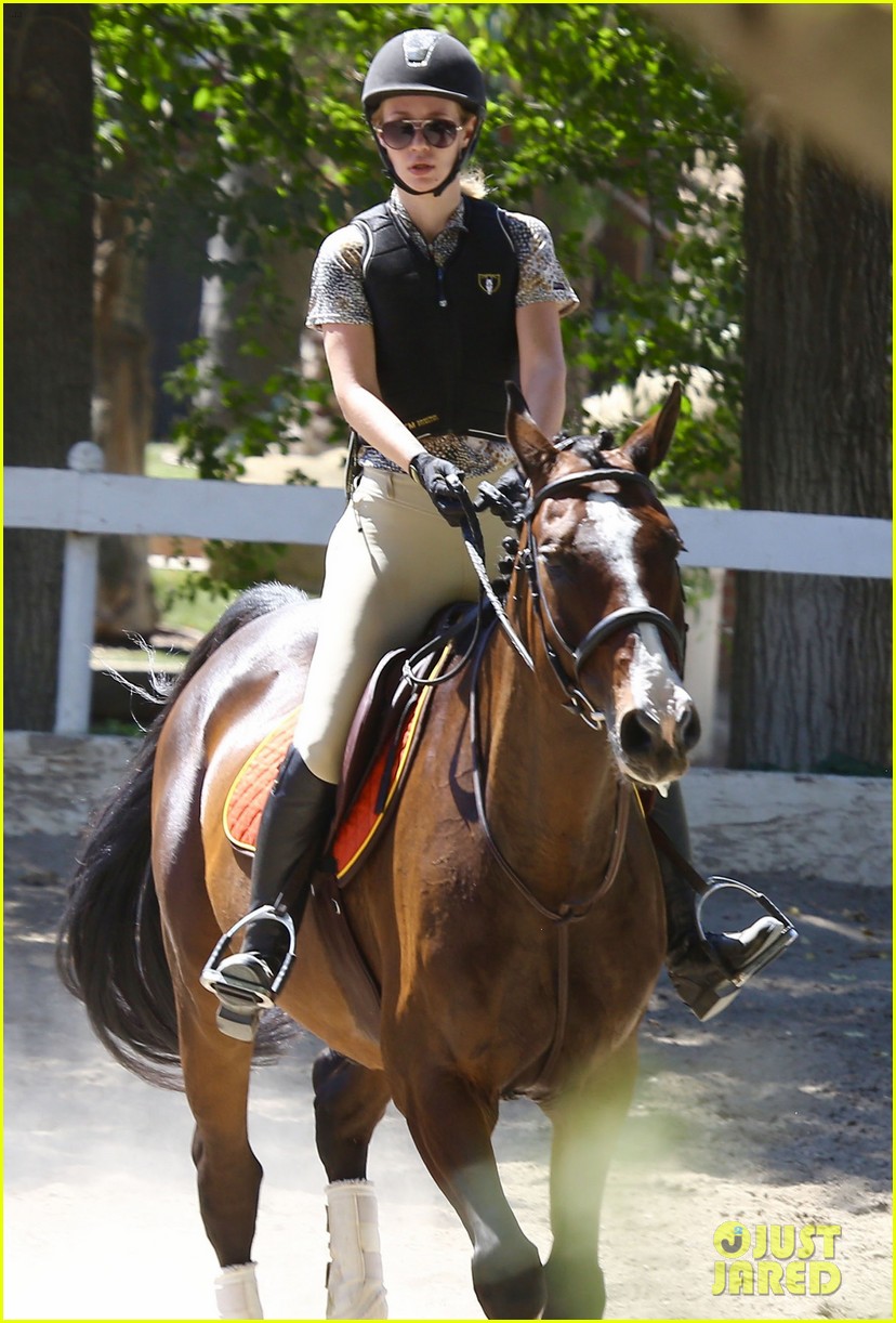 Iggy Azalea Shows Off Her Killer Abs in Post-Workout Selfie: Photo ...