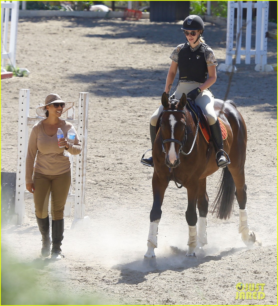 Iggy Azalea Shows Off Her Killer Abs in Post-Workout Selfie: Photo ...