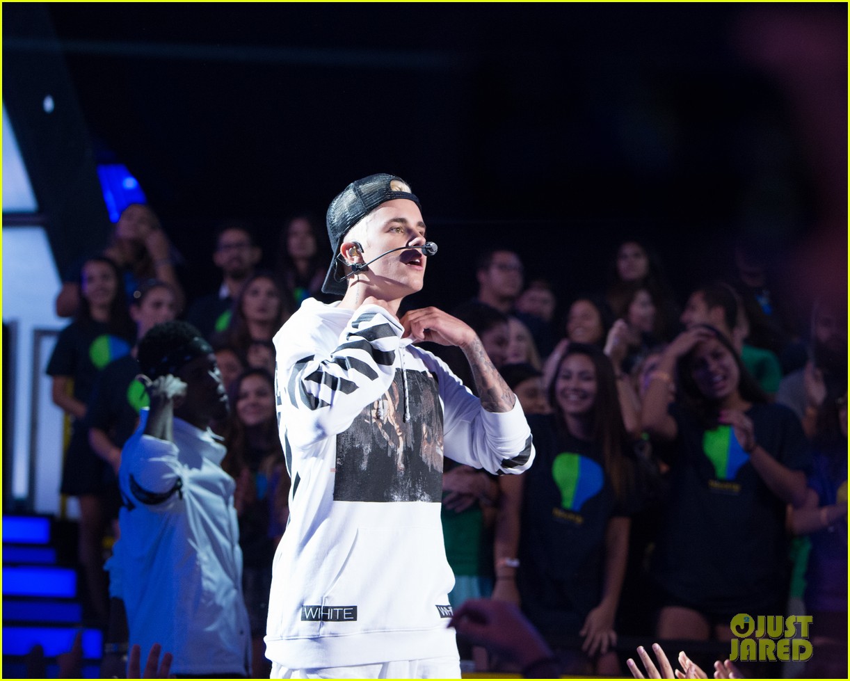 Justin Bieber Brings 'What Do You Mean?' To The Think It Up Initiative ...