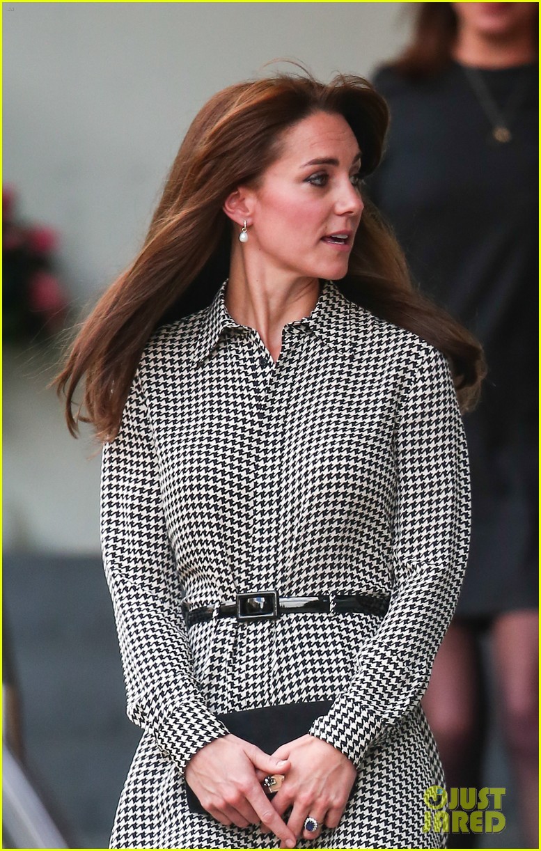 Kate Middleton Debuts Her New Bangs!: Photo 3463239 | Kate Middleton ...