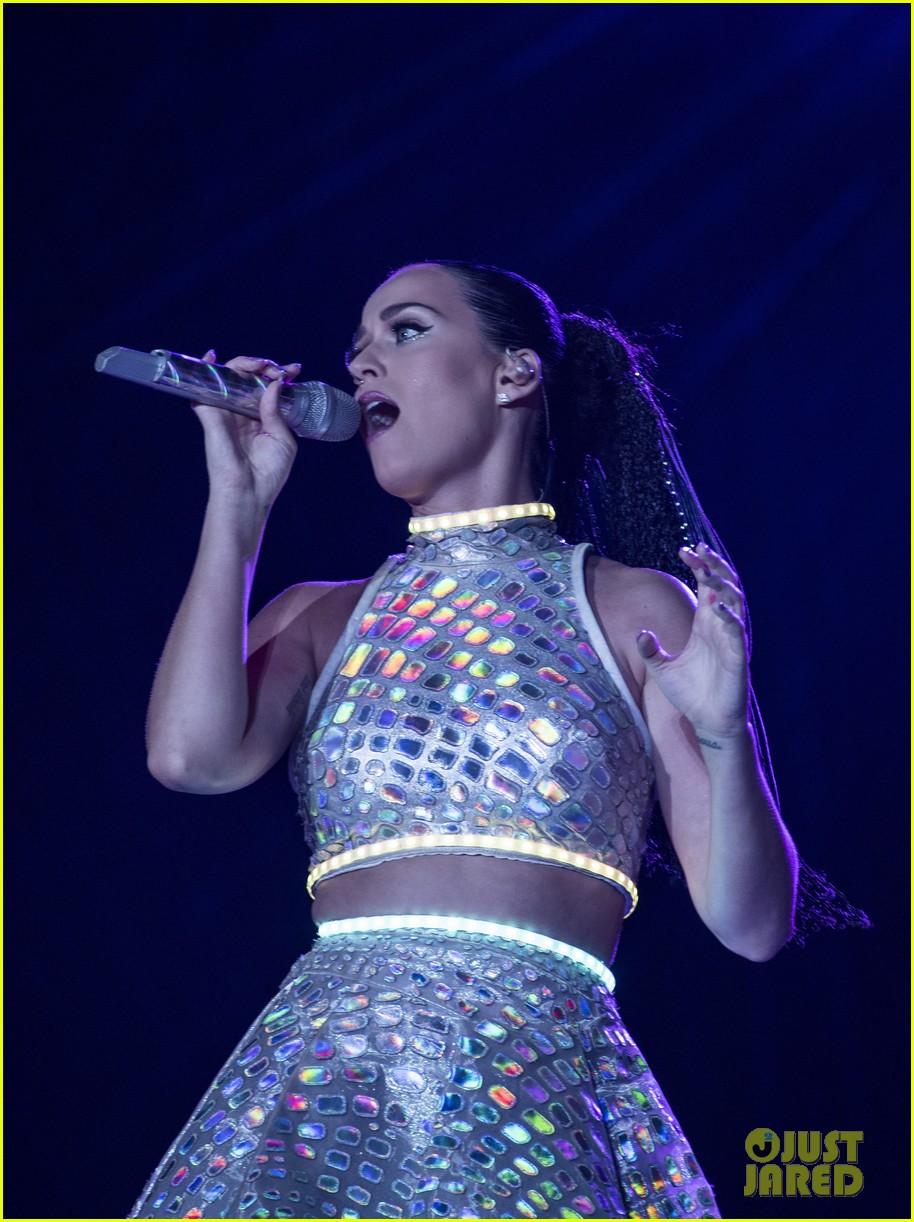 Katy Perry's Rock in Rio 2015 Full Performance Video - Watch Now ...
