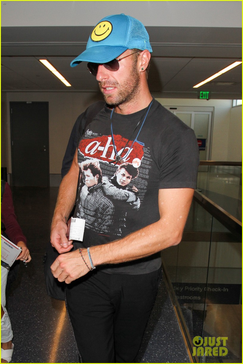 Chris Martin Heads to Vegas for the iHeartRadio Music Festival: Photo ...