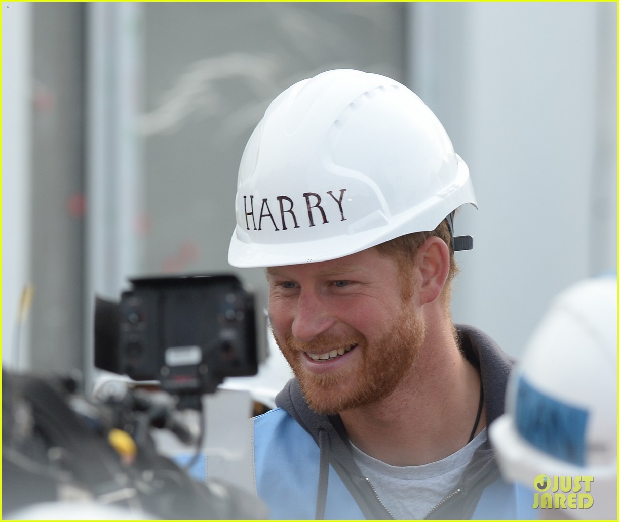 Princes William & Harry Put On Their Hard Hats for 'DIY SOS': Photo ...