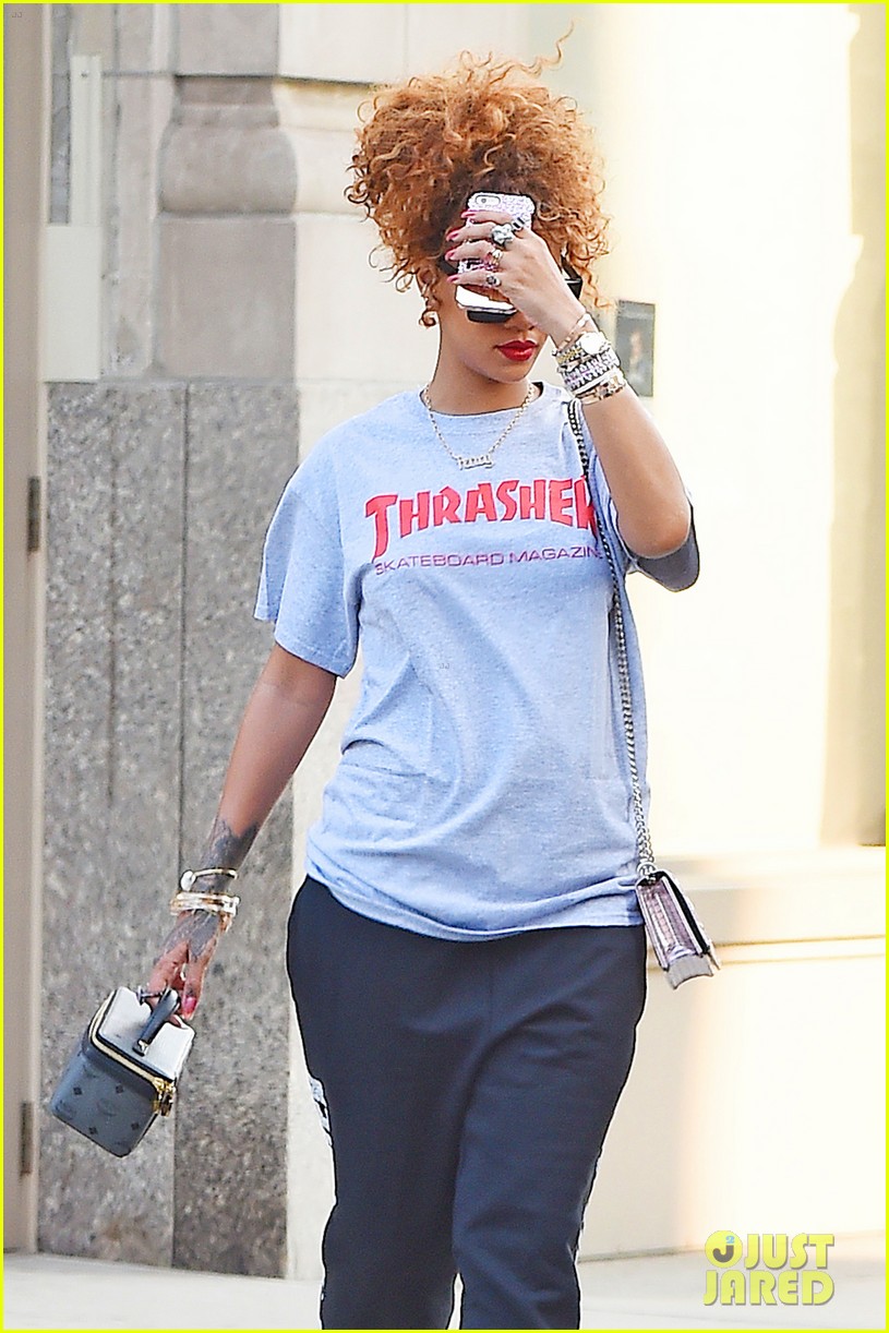 Rihanna's Rumored Love Interest Lewis Hamilton Speaks to Dating Rumors ...