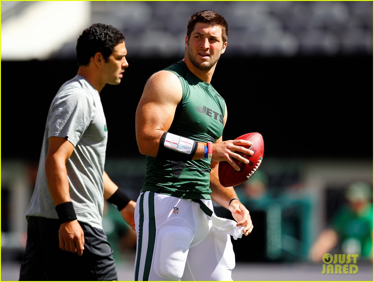 Tim Tebow Cut from the Philadelphia Eagles: Photo 3453376 | Photos ...