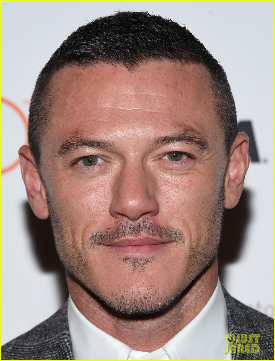 Tom Hiddleston & Luke Evans Bring the Handsome to 'High-Rise' TIFF ...