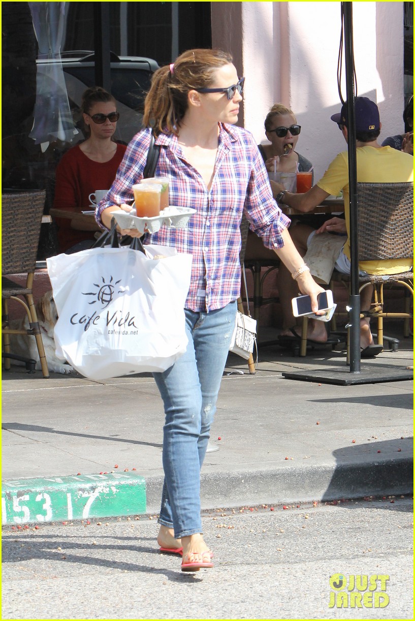 Ben Affleck Is Getting His Buff Batman Body Back!: Photo 3485794 | Ben ...