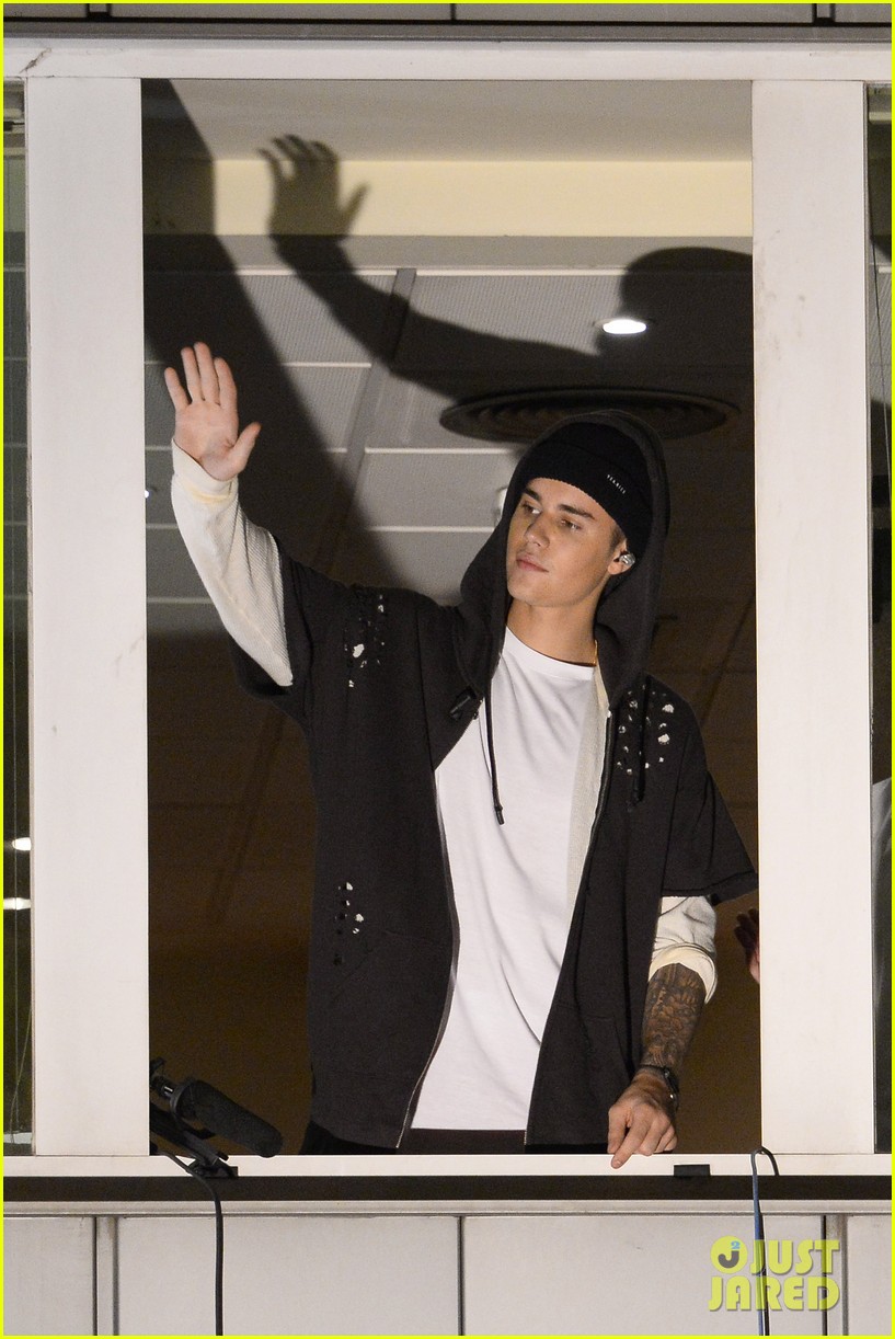 Photo: justin bieber walks out of interview 24 | Photo 3494077 | Just ...