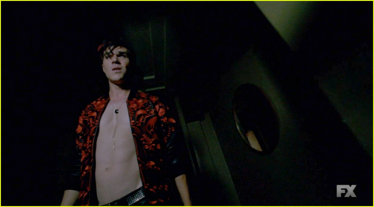 Matt Bomer & Finn Wittrock Went Shirtless on 'AHS: Hotel' Last Night ...