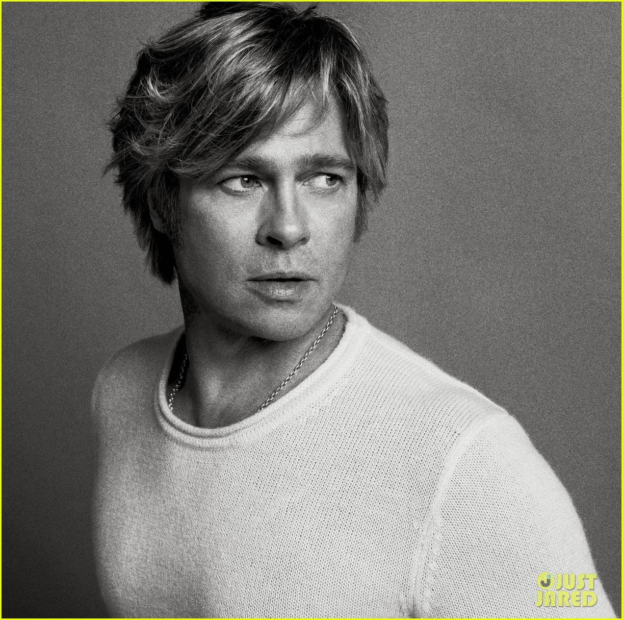 Brad Pitt Goes Shirtless For Super Sexy 'V' Mag Spread!: Photo 3493530 ...