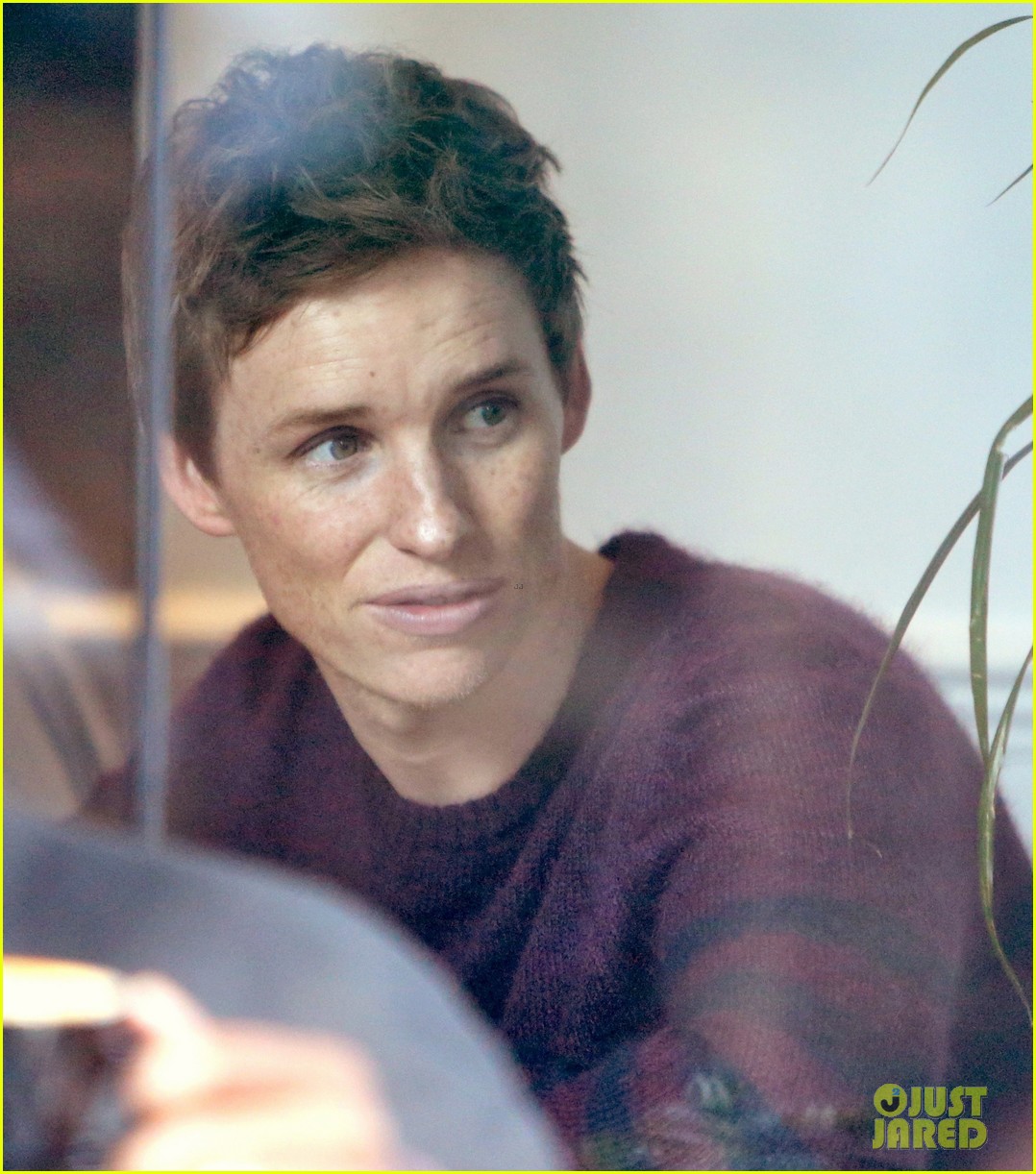 Photo: eddie redmayne wife hannah pda house hunting 07 | Photo 3483467 ...
