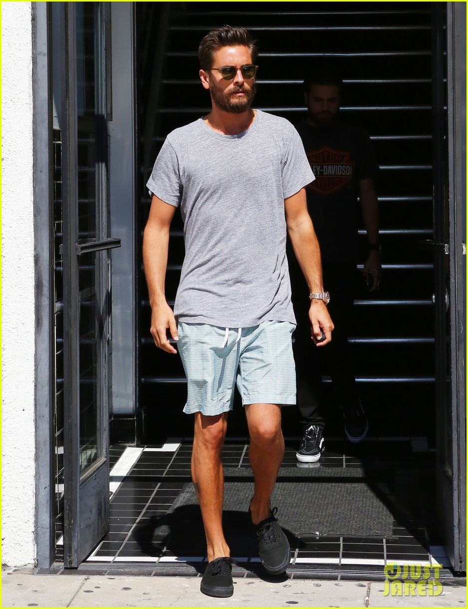 Scott Disick Seemingly Enjoys the Single Life While Back in LA: Photo ...